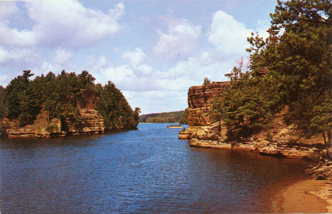 Jaws of the Dells, Wisconsin Dells, WI [Postcard] – Carey's Emporium